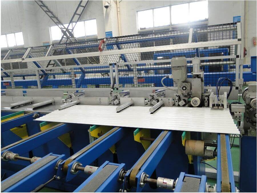 Side Sliding Garage Door Manufacturer - Raxdoor